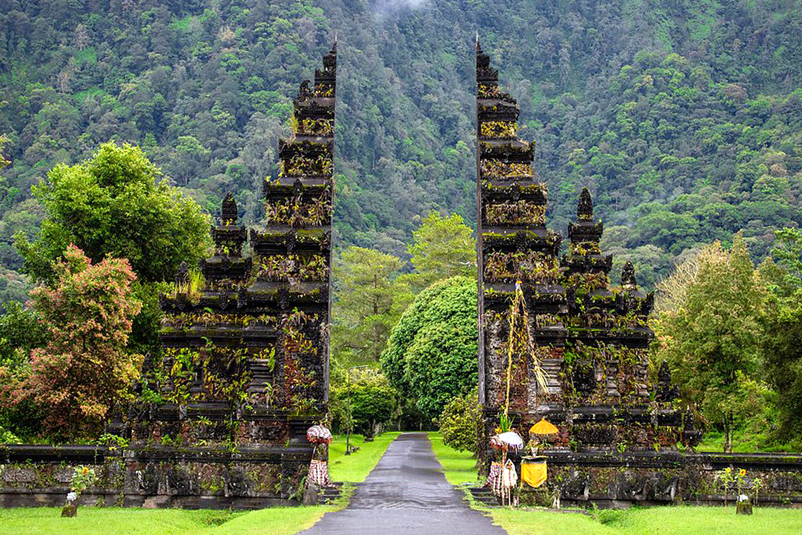 Handara Gate – Bali Bliss Tours
